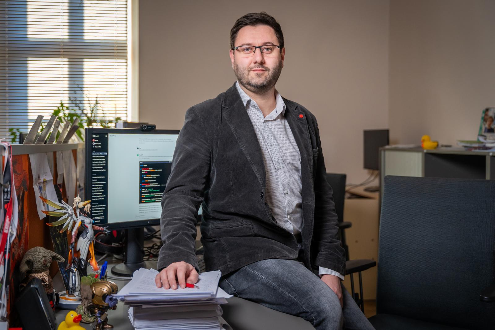 Získá umělá inteligence univerzitní titul? Odborníci z FIT VUT zkoumají ...